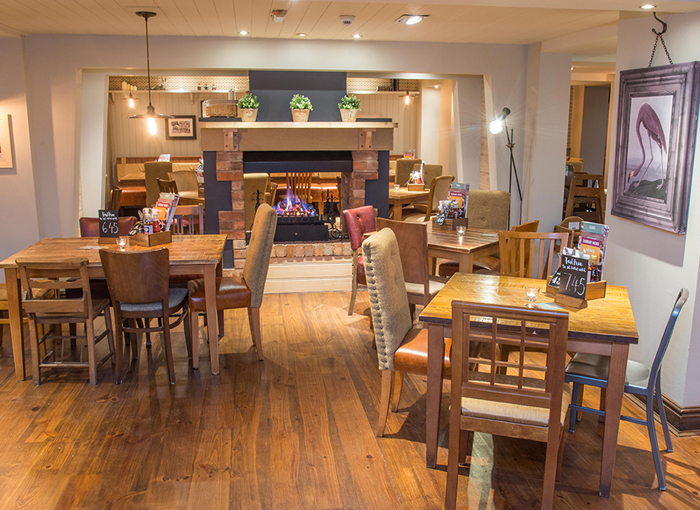 The Bowling Green Pub in Lichfield, Staffordshire | Ember Inns