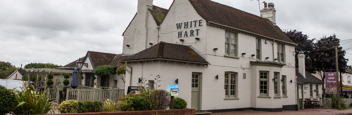 The White Hart Pub in Benfleet, Essex | Ember Inns